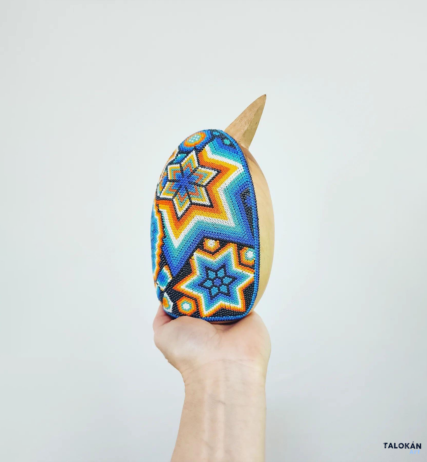 Penguin | Wood sculpture with Huichol Art | Made in Mexico – Talokan Art